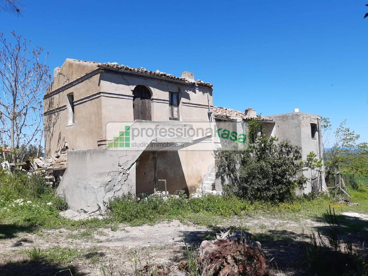 Casa indipendente in vendita a Montenero Di Bisaccia
