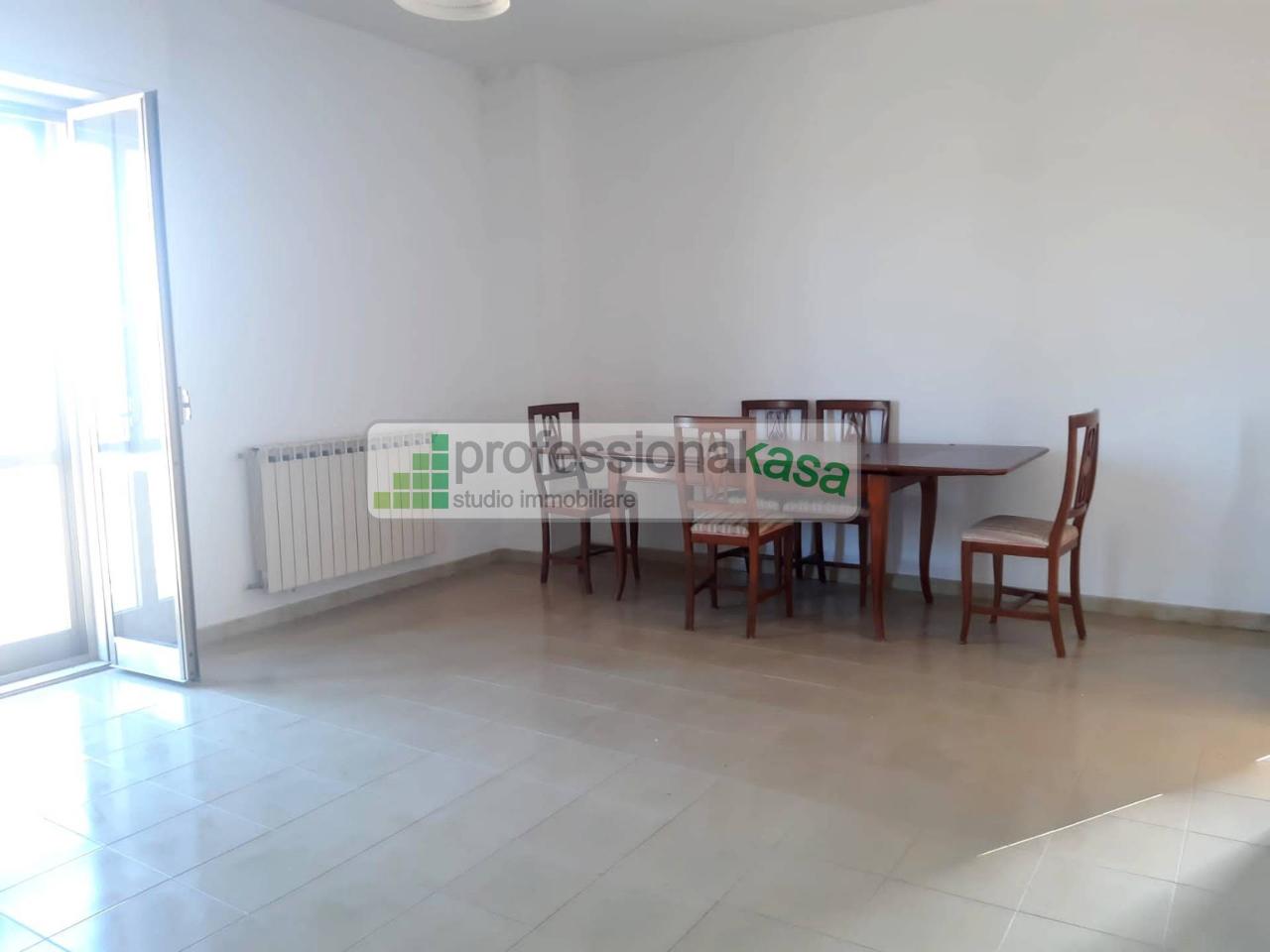 Casa indipendente in vendita a Montenero Di Bisaccia