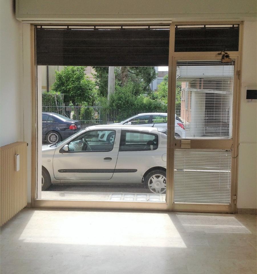 Palazzina commerciale in vendita a Vigonza