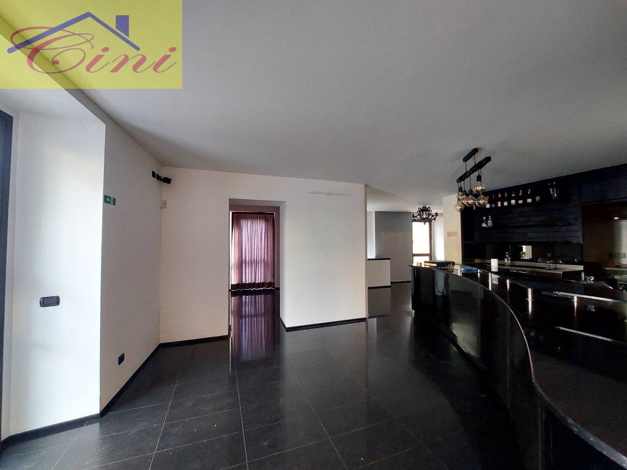 Bar in affitto a Lecco