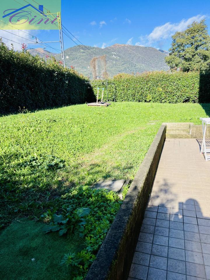 Appartamento in vendita a Erba