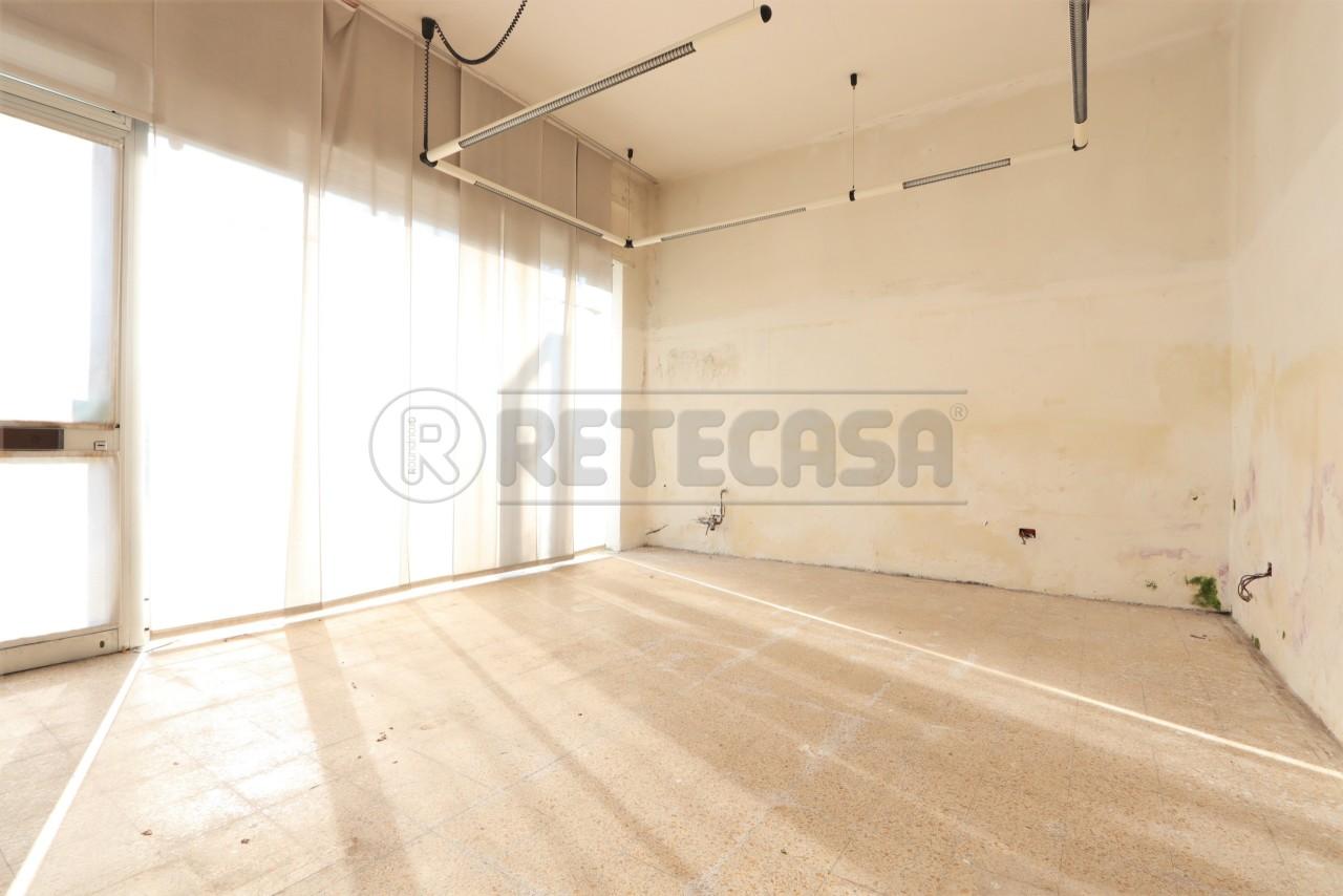 Palazzina commerciale in vendita a Vicenza