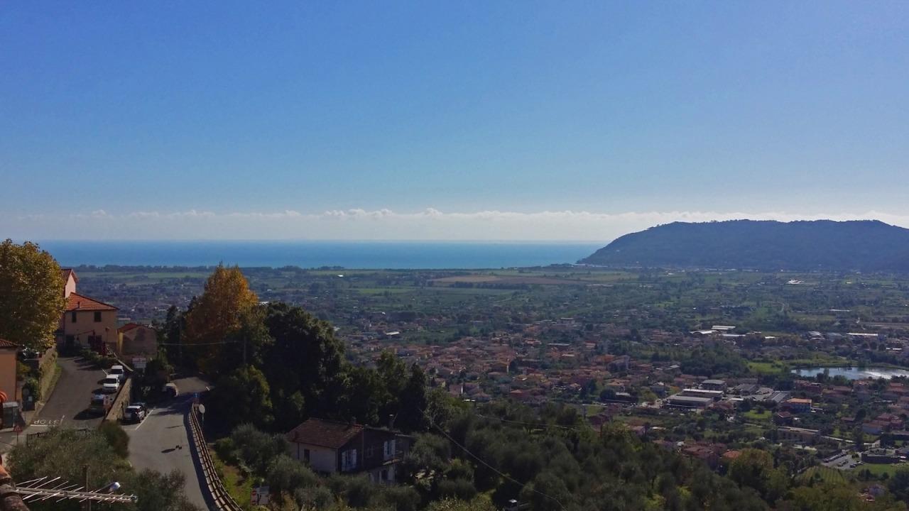 Appartamento in vendita a Castelnuovo Magra