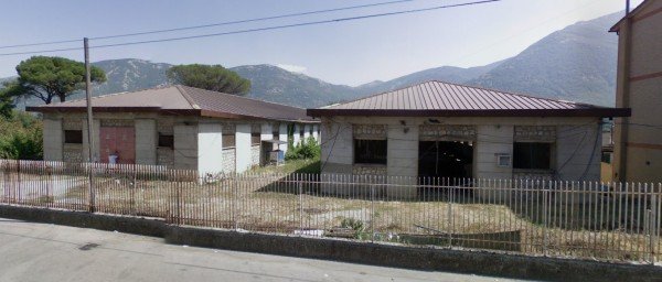 Capannone in vendita a Serino