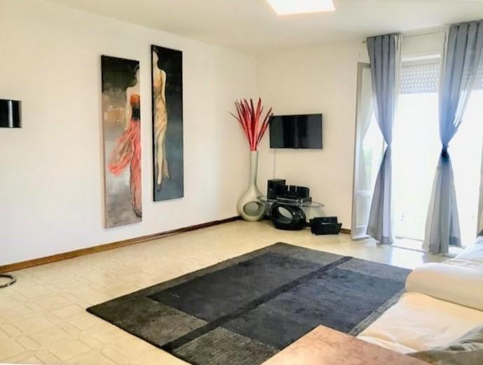 Appartamento in vendita a Carassai