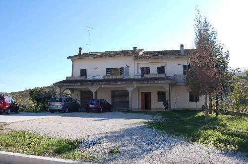 Casa indipendente in vendita a Carassai