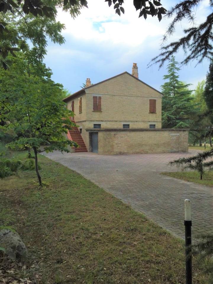 Casa indipendente in vendita a Monte Urano