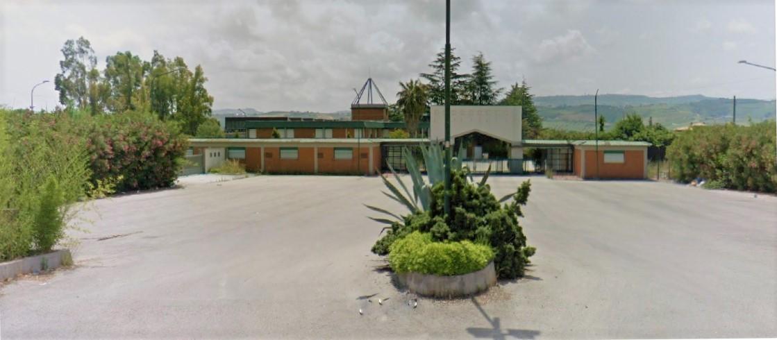 Capannone in vendita a Roseto Degli Abruzzi