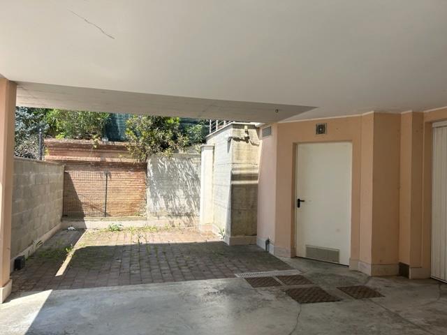 Posto auto in vendita a Pescara