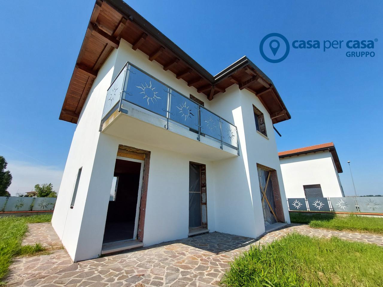 Casa indipendente in vendita a Papozze