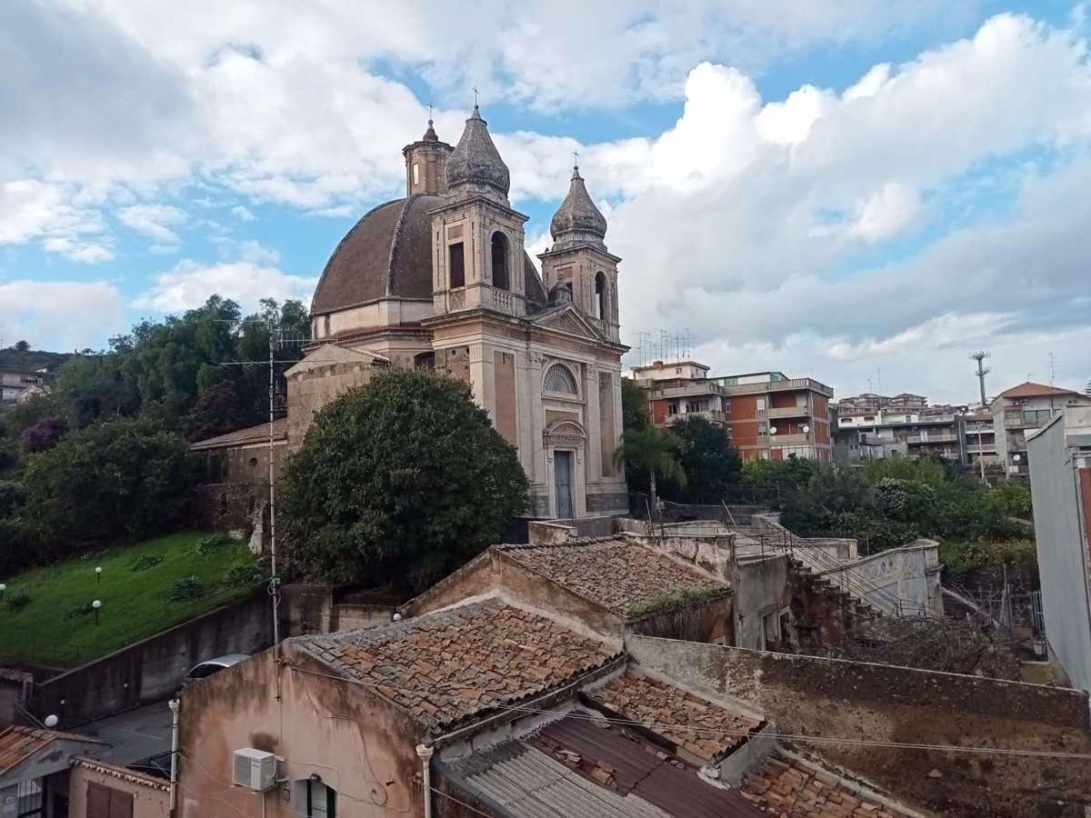 Appartamento in vendita a Aci Catena