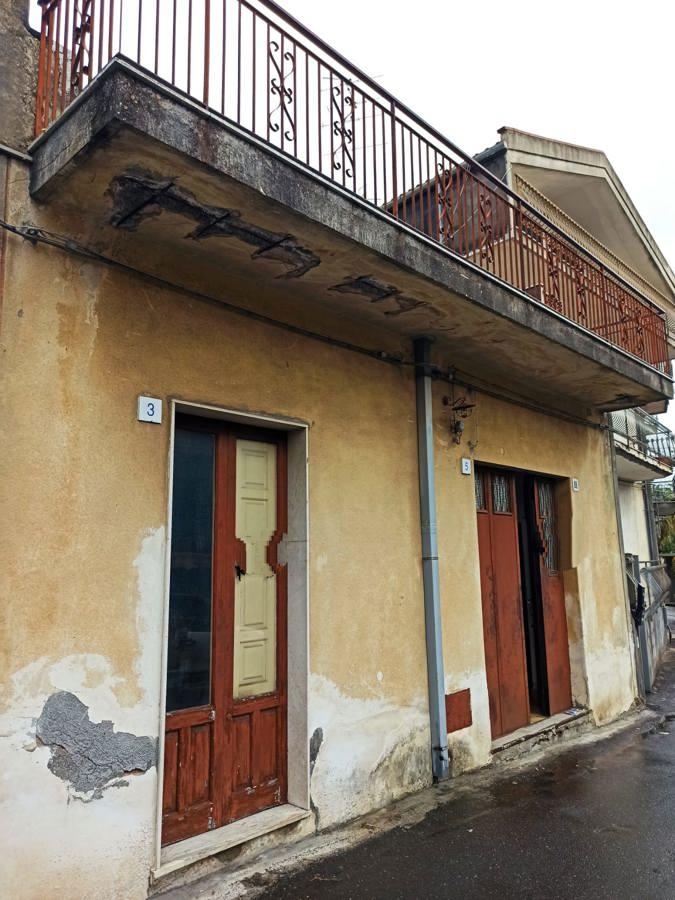 Casa indipendente in vendita a Aci Sant'Antonio