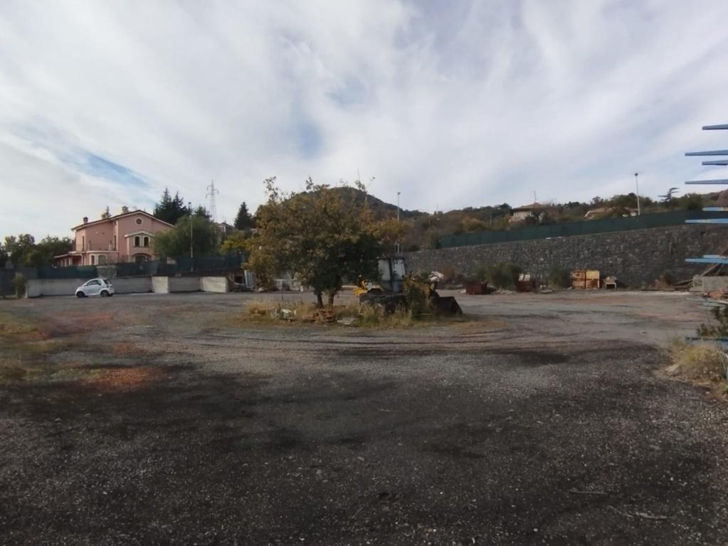Terreno edificabile in vendita a Zafferana Etnea