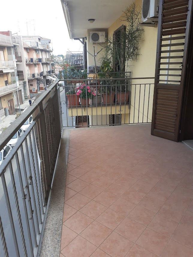 Appartamento in vendita a Aci Catena