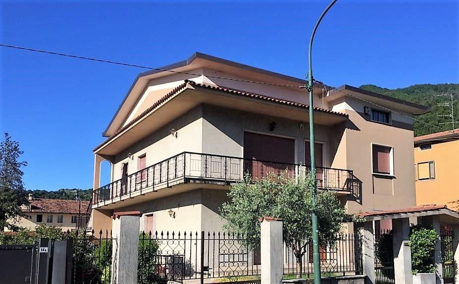 Villa in vendita a Concesio