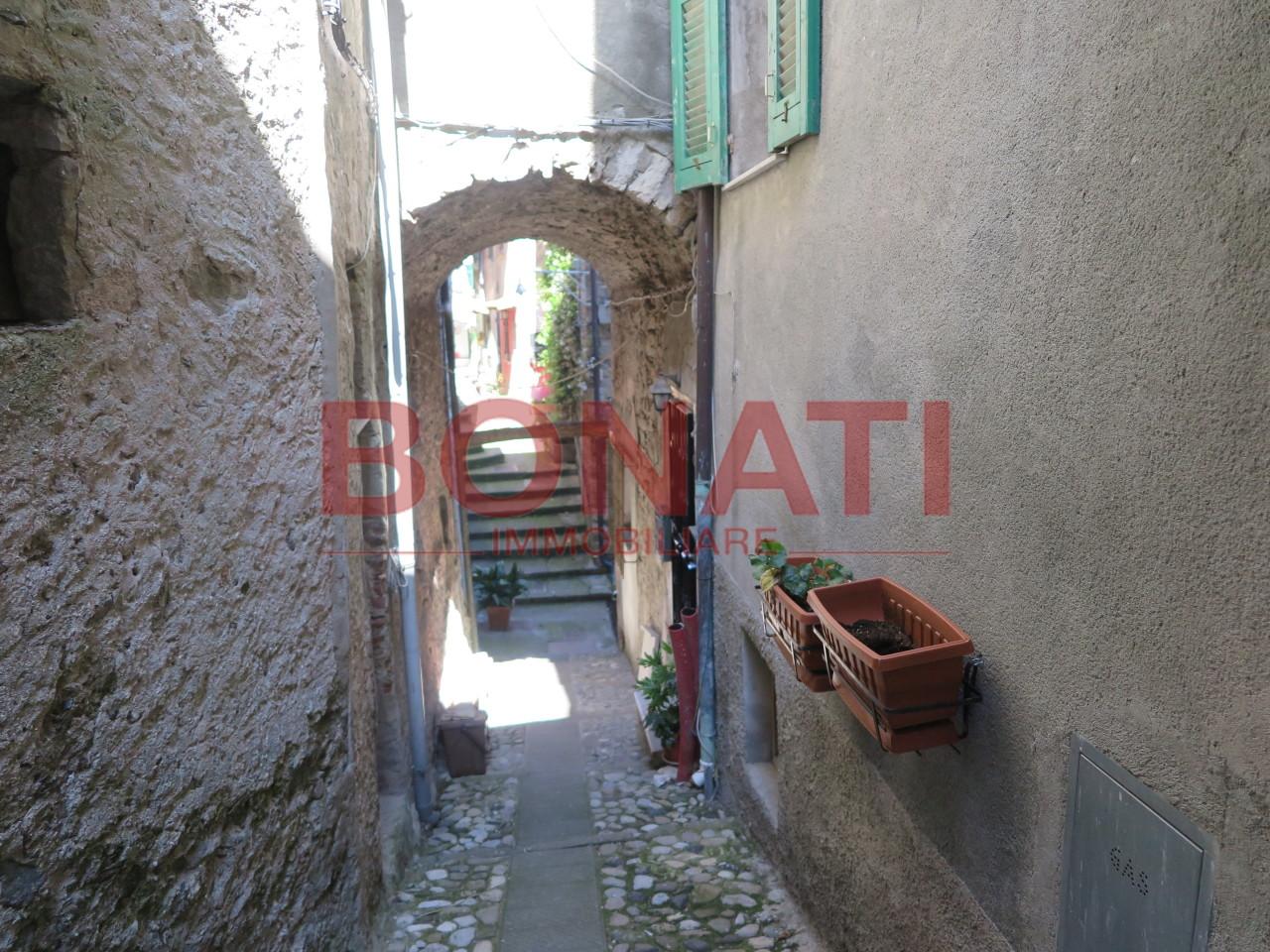 Casa indipendente in vendita a Vezzano Ligure