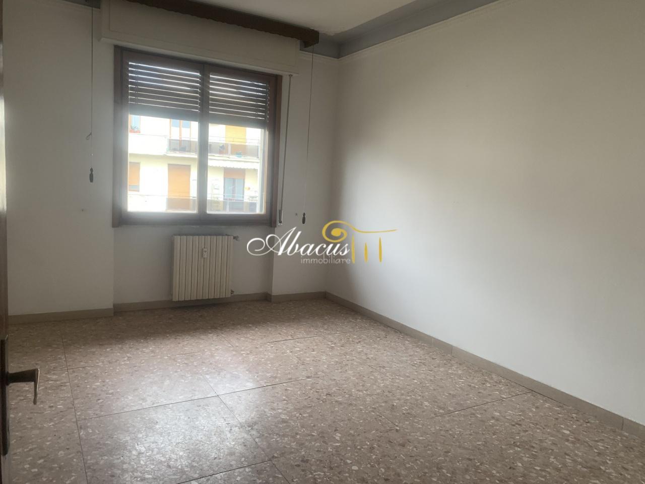 Ufficio in affitto a Scandicci