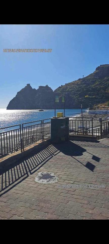 Appartamento in vendita a Sant'Alessio Siculo