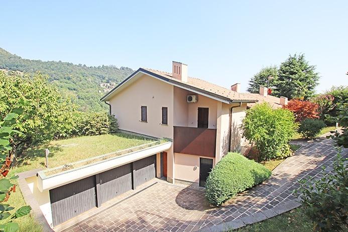 Villa in vendita a Alzano Lombardo