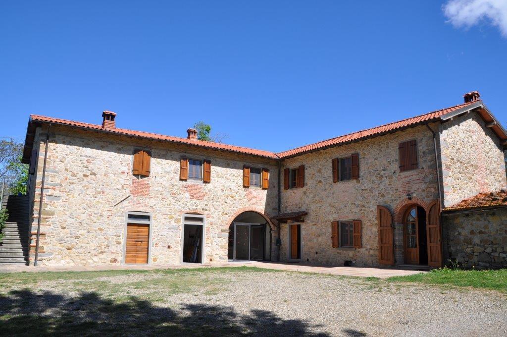 Casale in vendita a Pratovecchio Stia