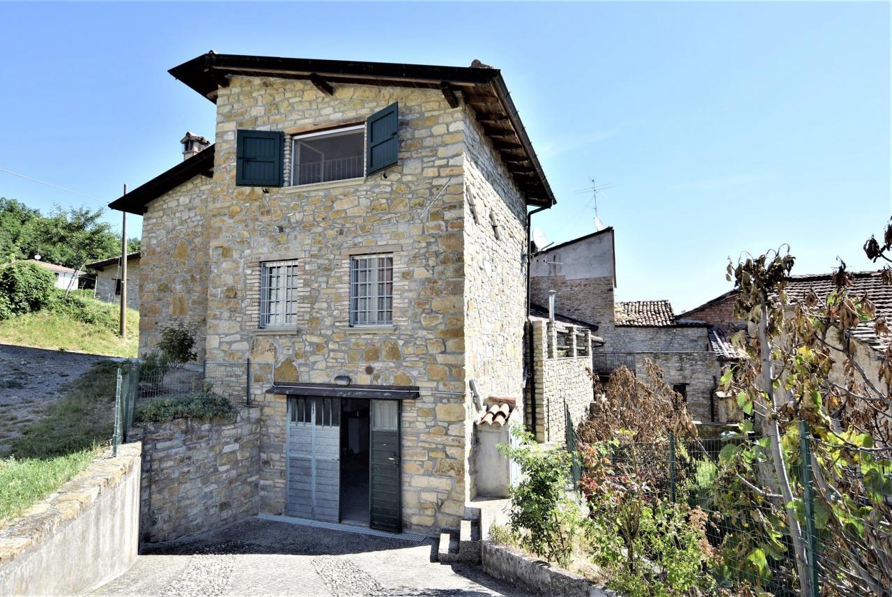 Casa indipendente in vendita a Bobbio