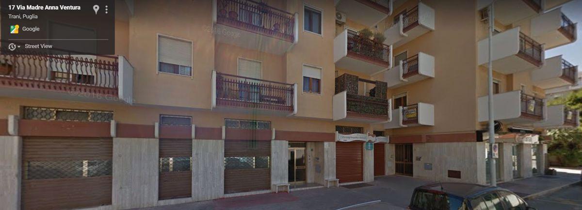 Negozio in affitto a Trani