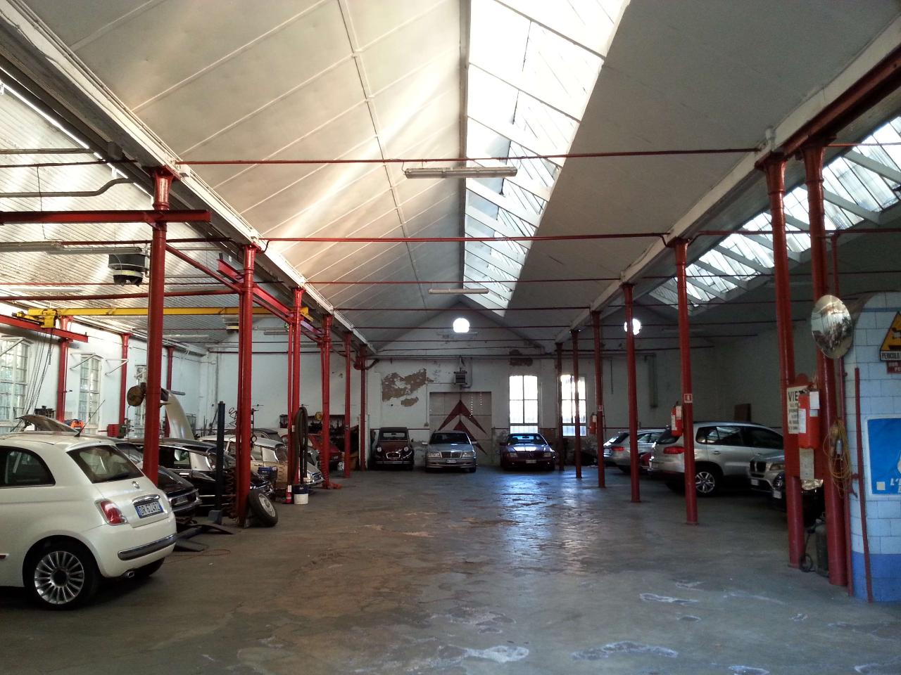 Capannone in vendita a Busto Arsizio