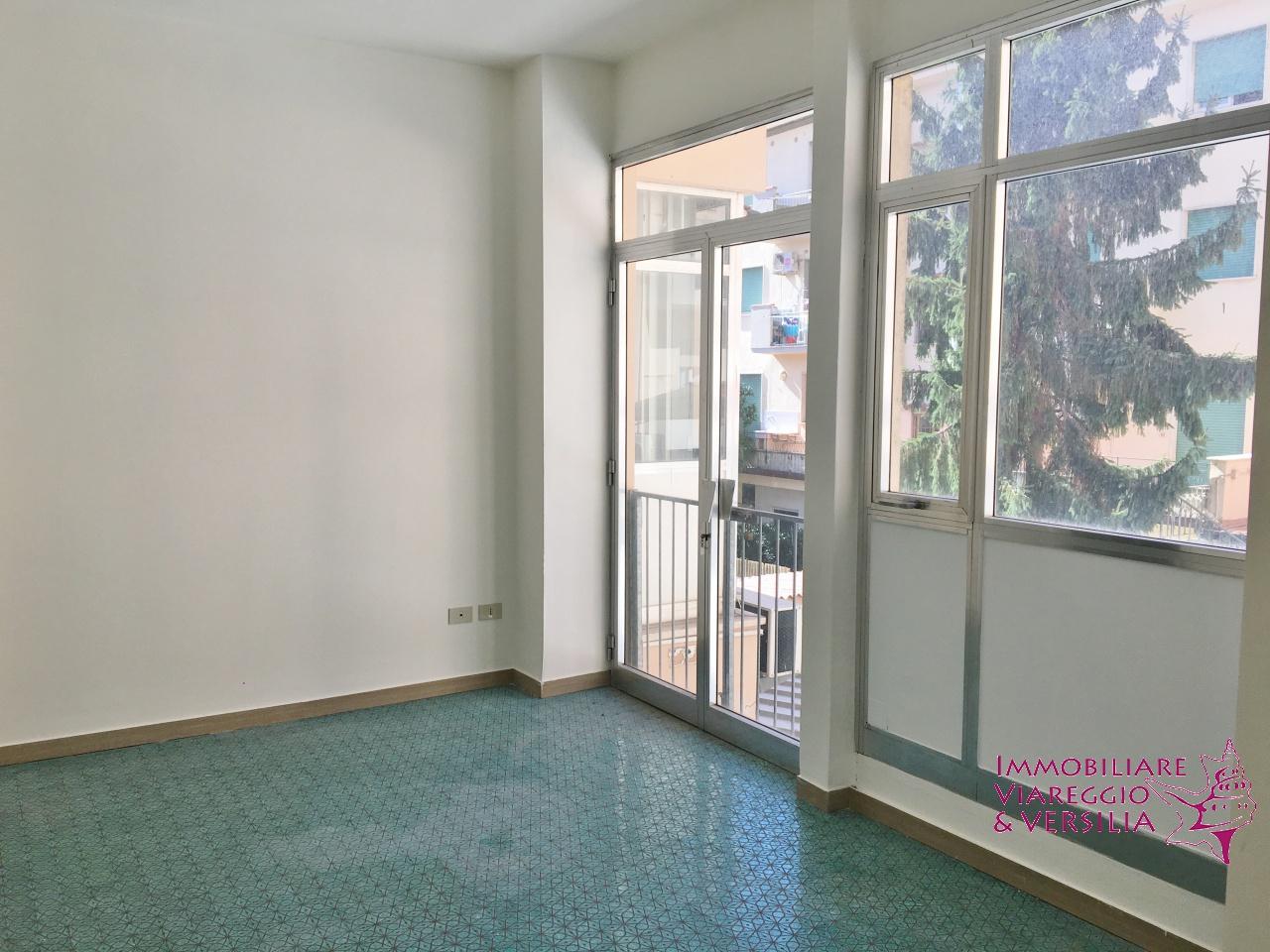Ufficio in affitto a Viareggio