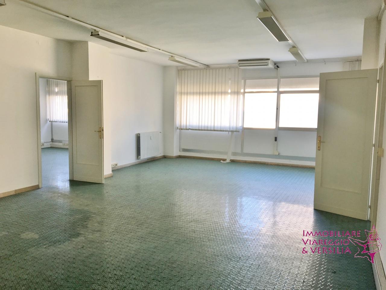 Ufficio in affitto a Viareggio