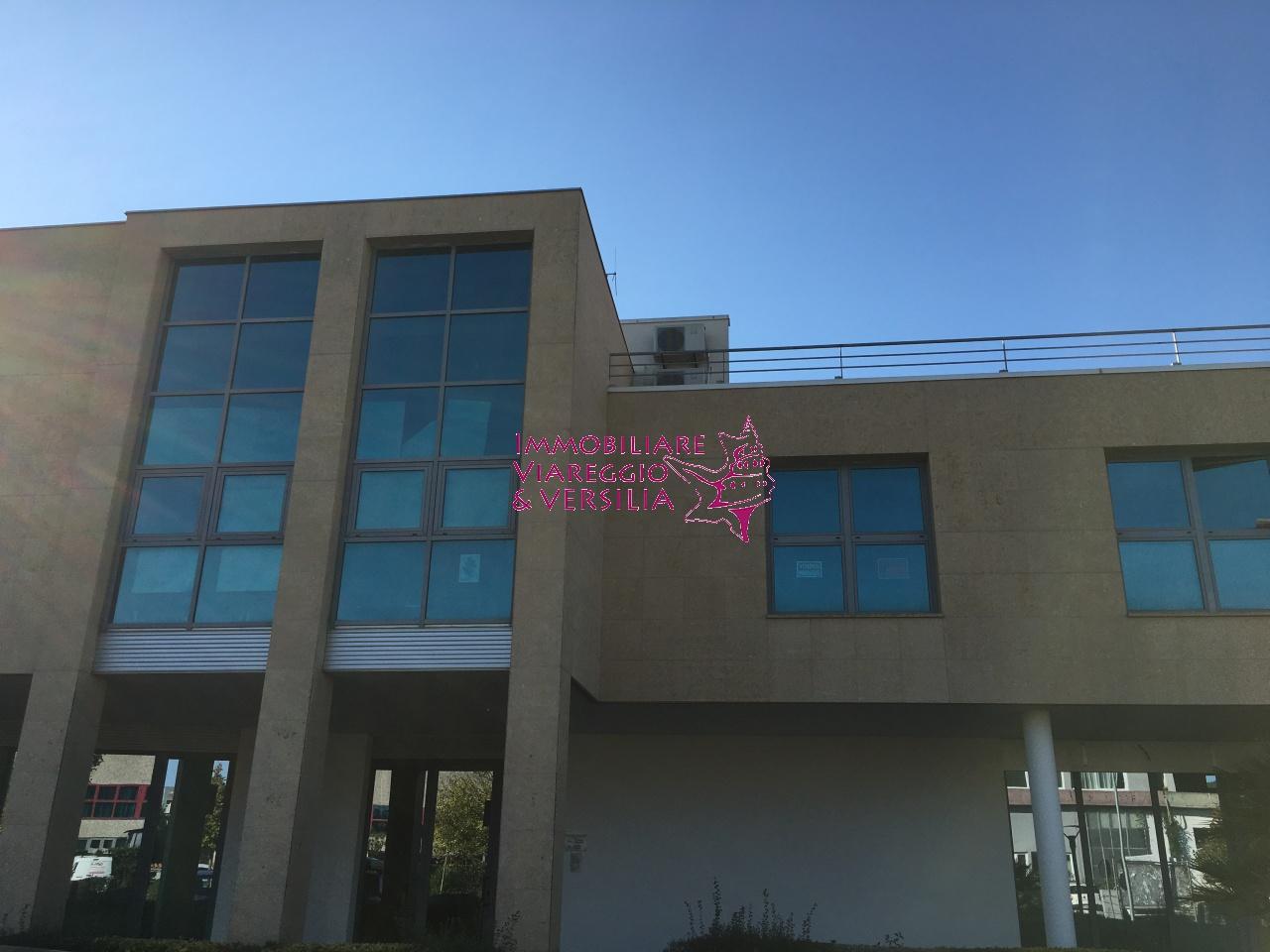 Ufficio in vendita a Camaiore