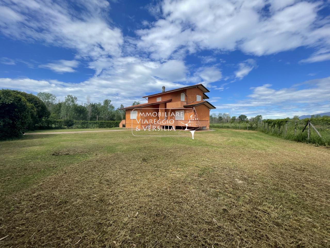 Villa in vendita a Massarosa