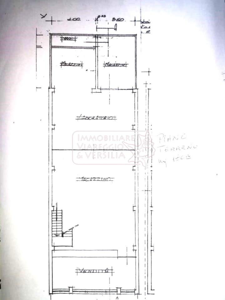 Palazzina commerciale in vendita a Viareggio
