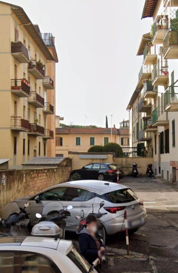 Magazzino in vendita a Scandicci