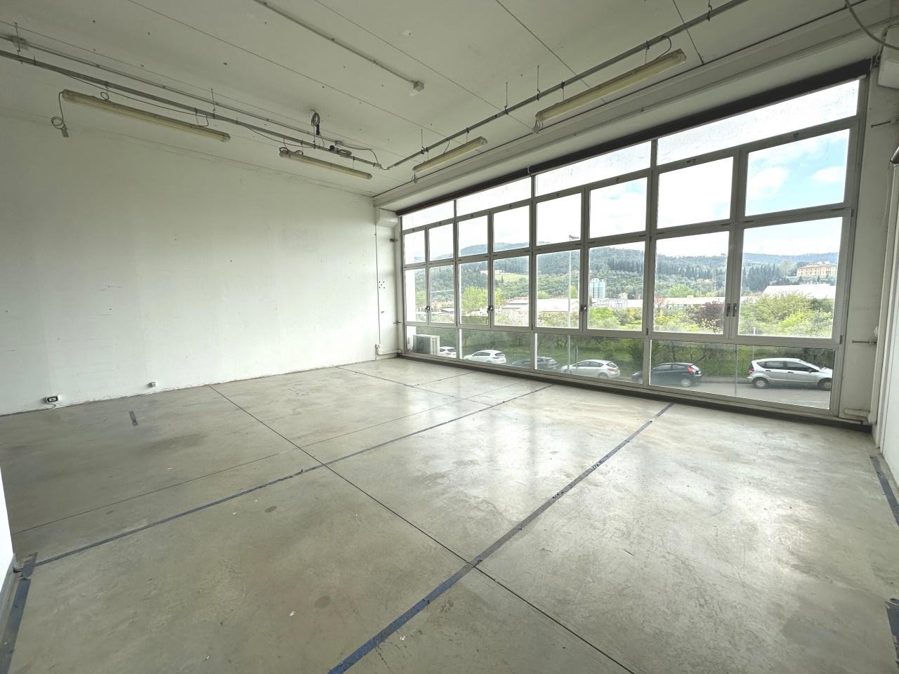 Palazzina commerciale in vendita a Bagno A Ripoli