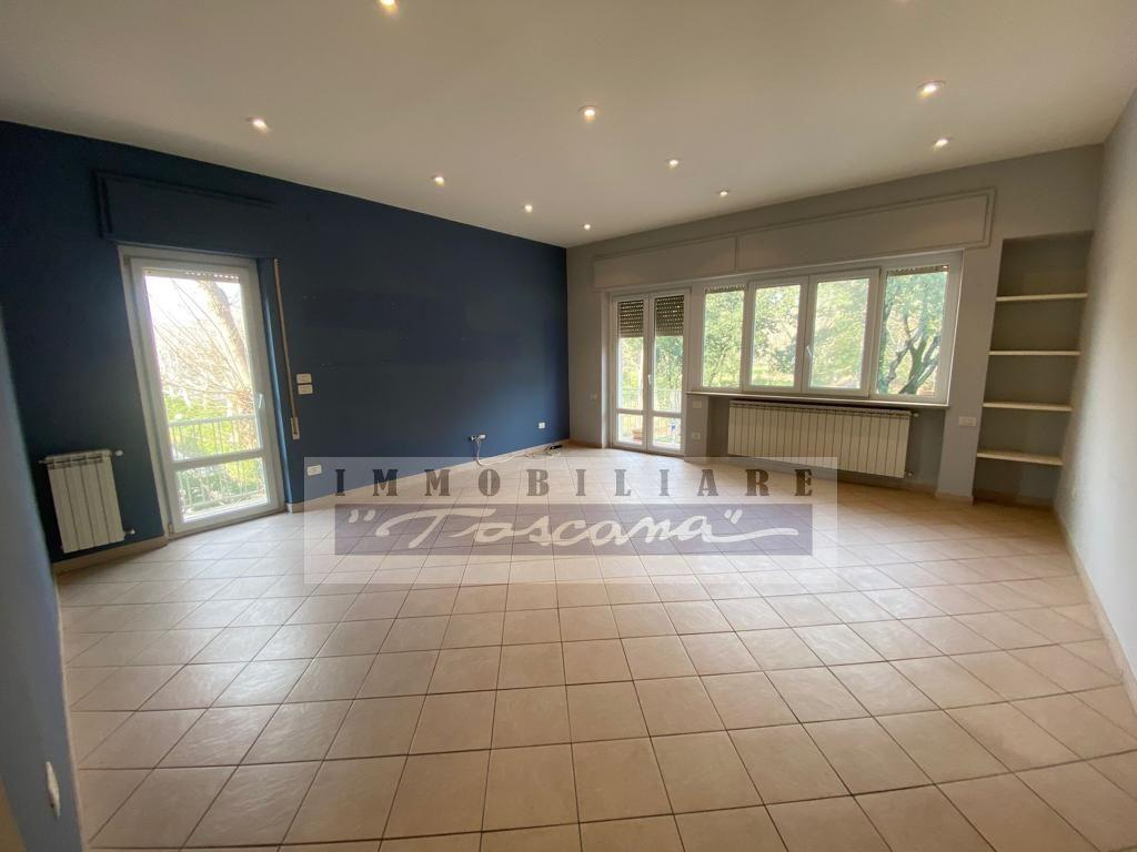 Appartamento in vendita a Viareggio