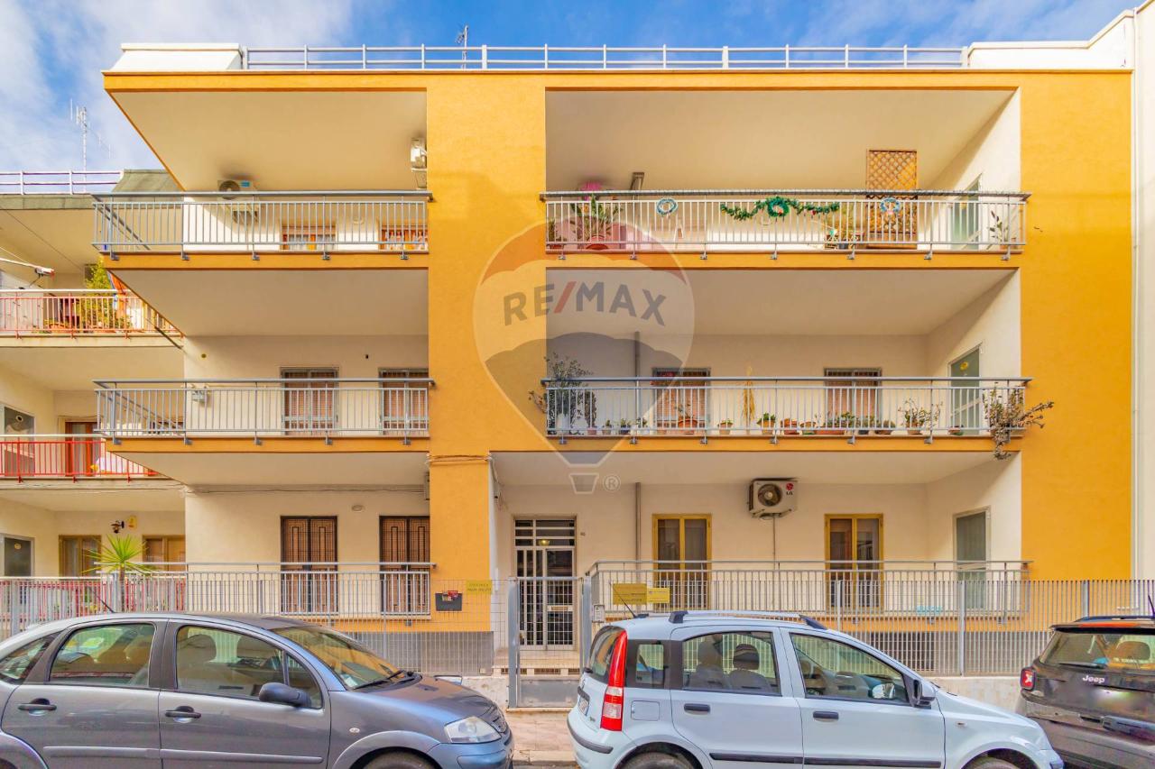 Appartamento in vendita a Mola Di Bari