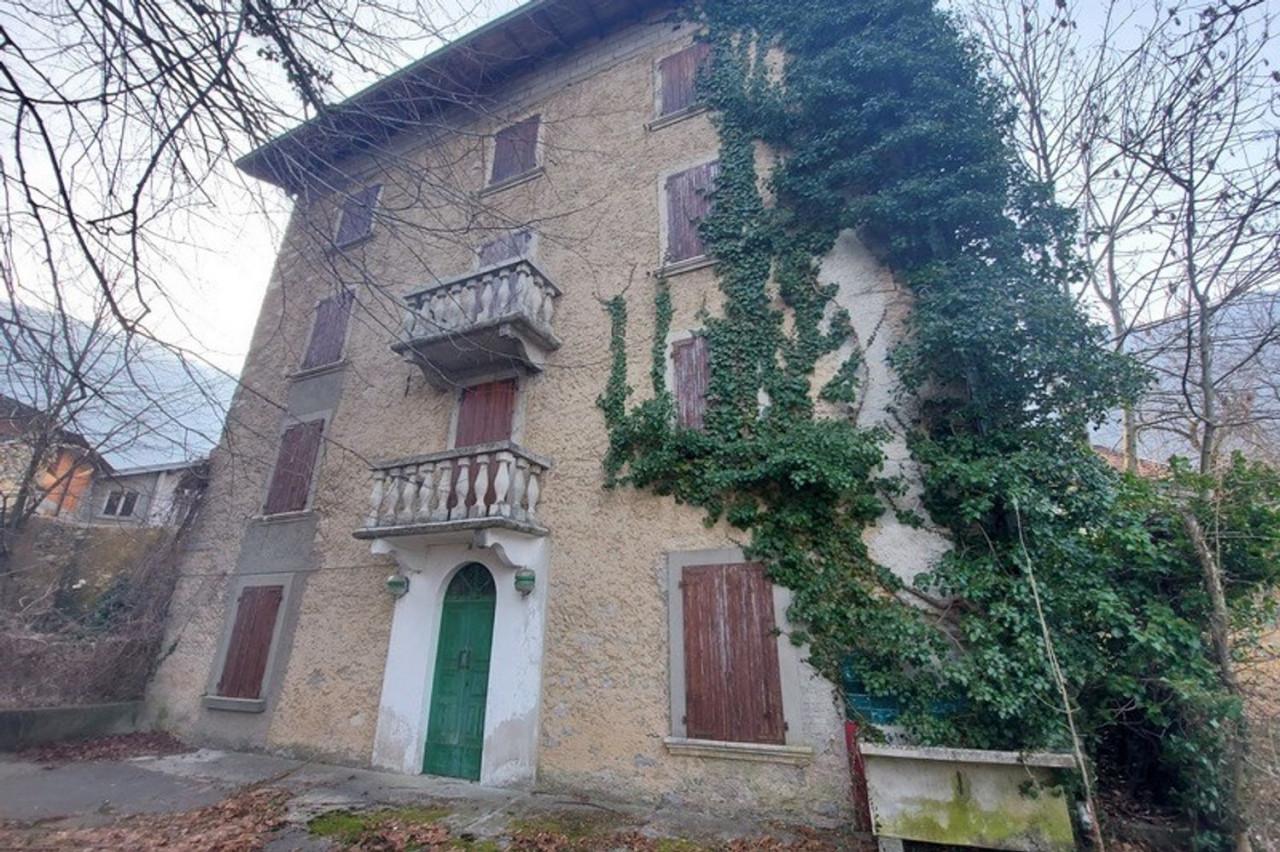 Palazzo in vendita a Sant'Omobono Terme