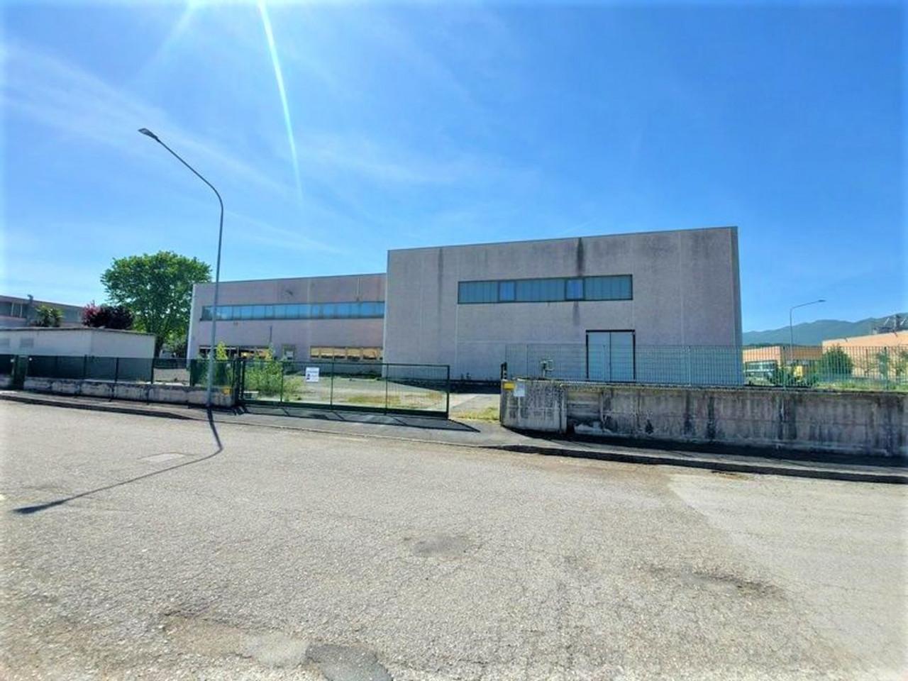 Capannone in vendita a Matelica