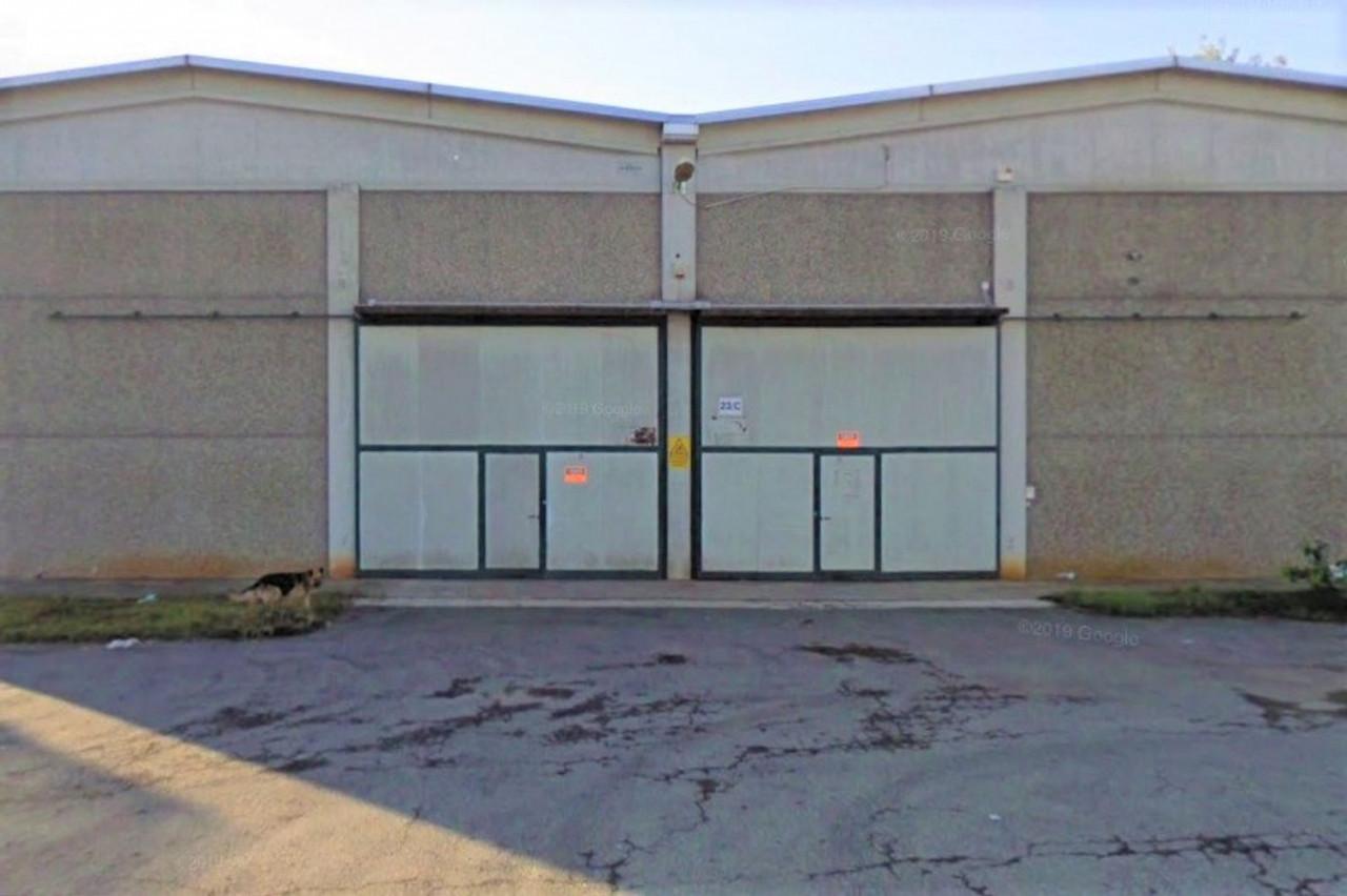 Capannone in vendita a Volpiano