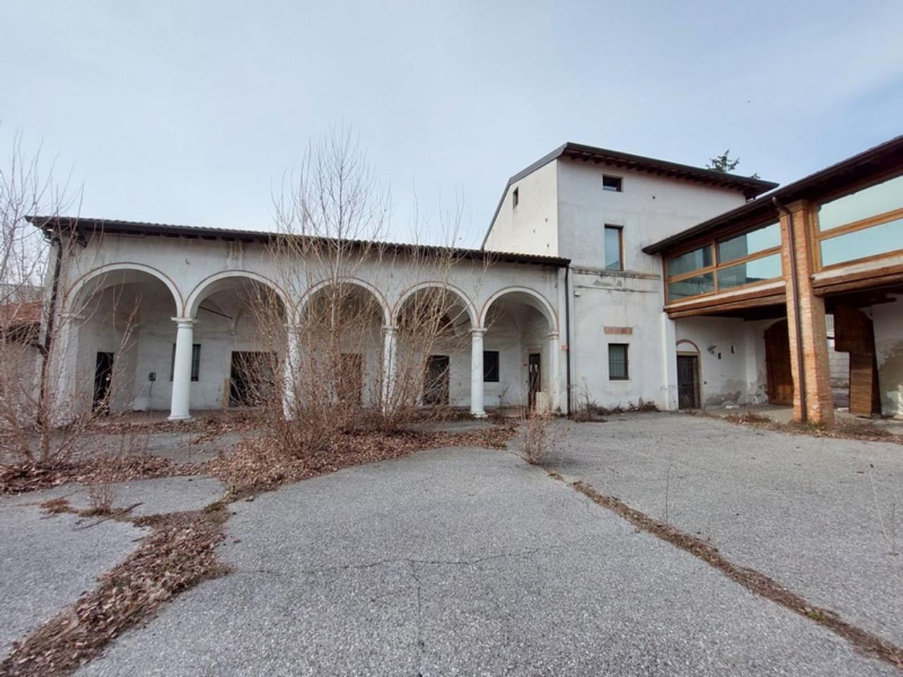 Capannone in vendita a Brescia
