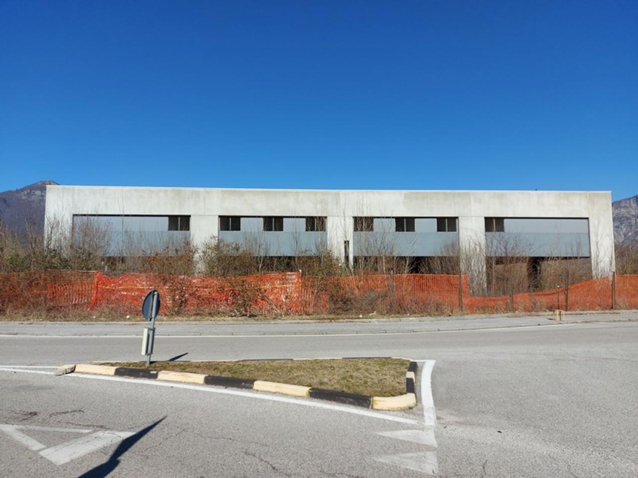 Capannone in vendita a Gemona Del Friuli