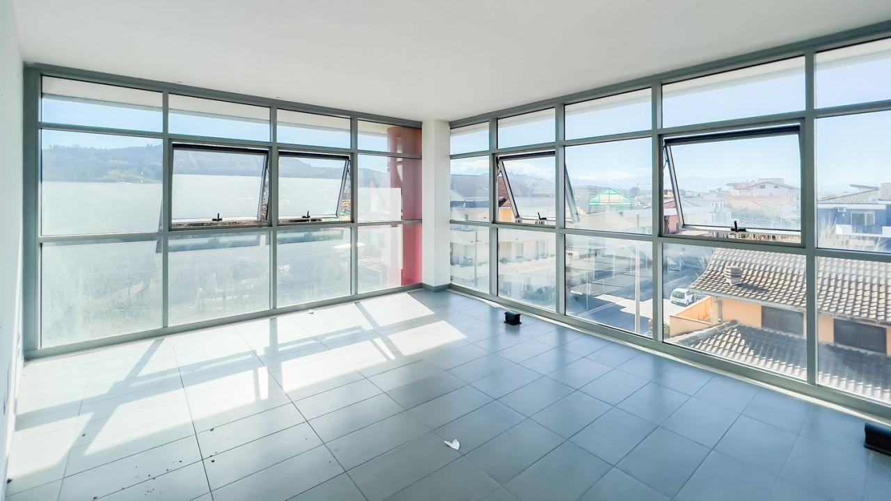 Ufficio in vendita a San Giovanni Teatino