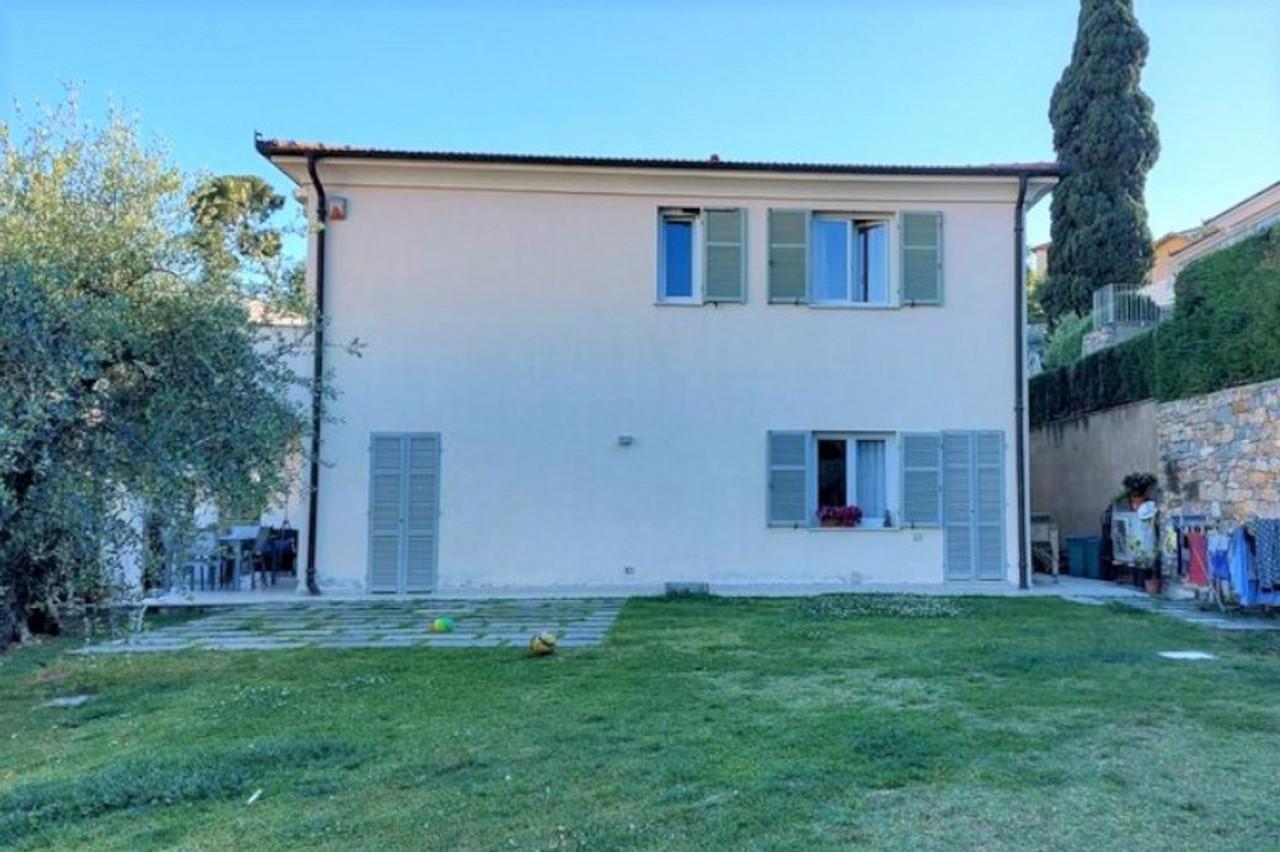 Appartamento in vendita a Imperia