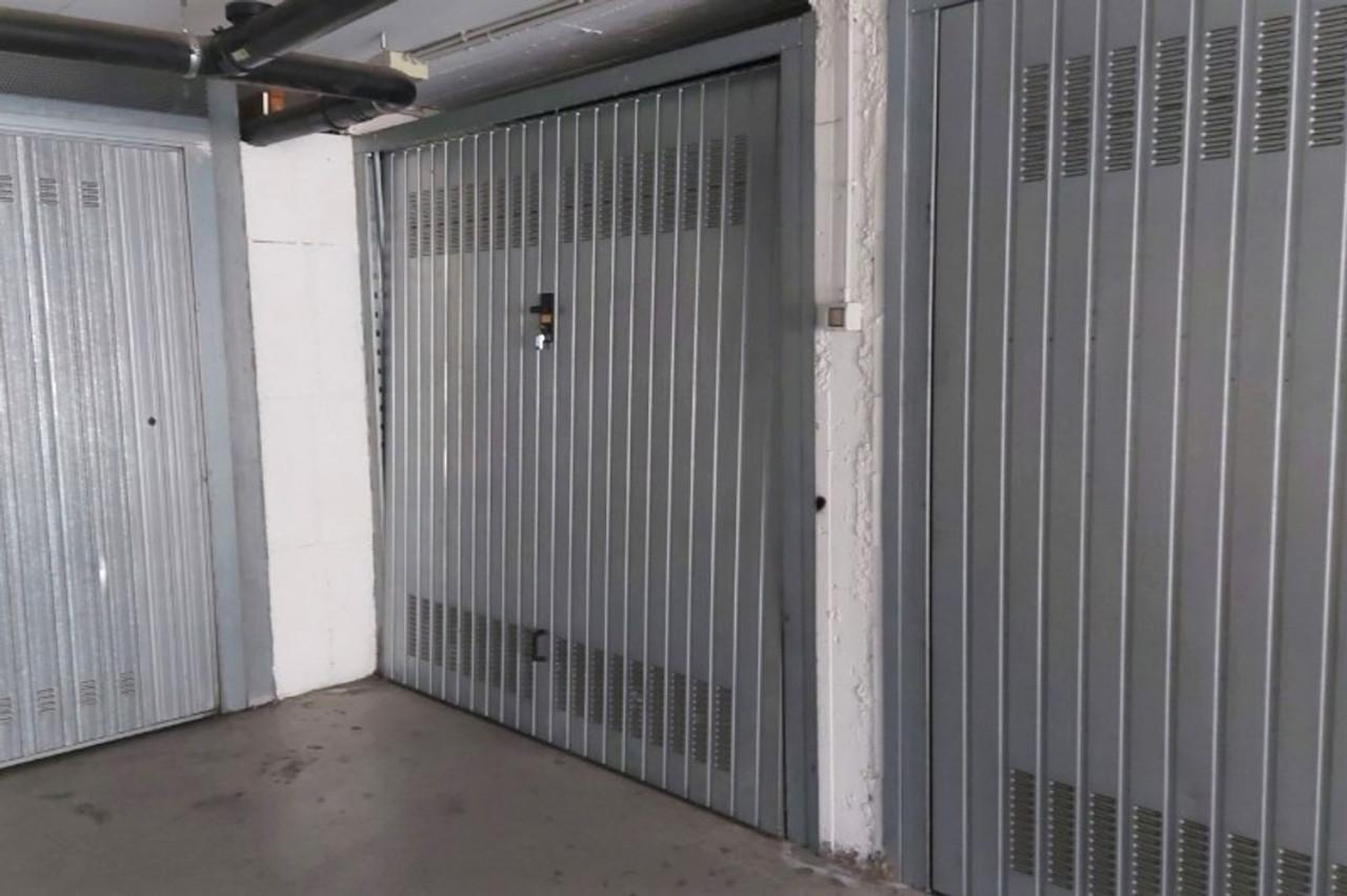 Garage in vendita a Imperia