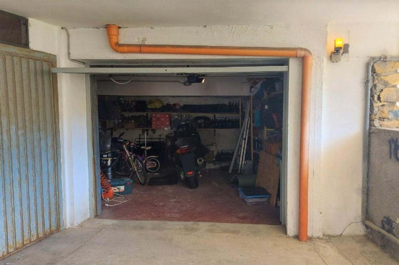 Garage in vendita a San Lorenzo Al Mare