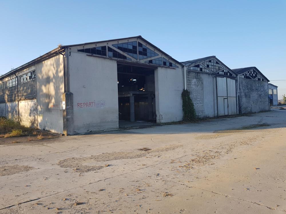 Capannone in vendita a Somaglia