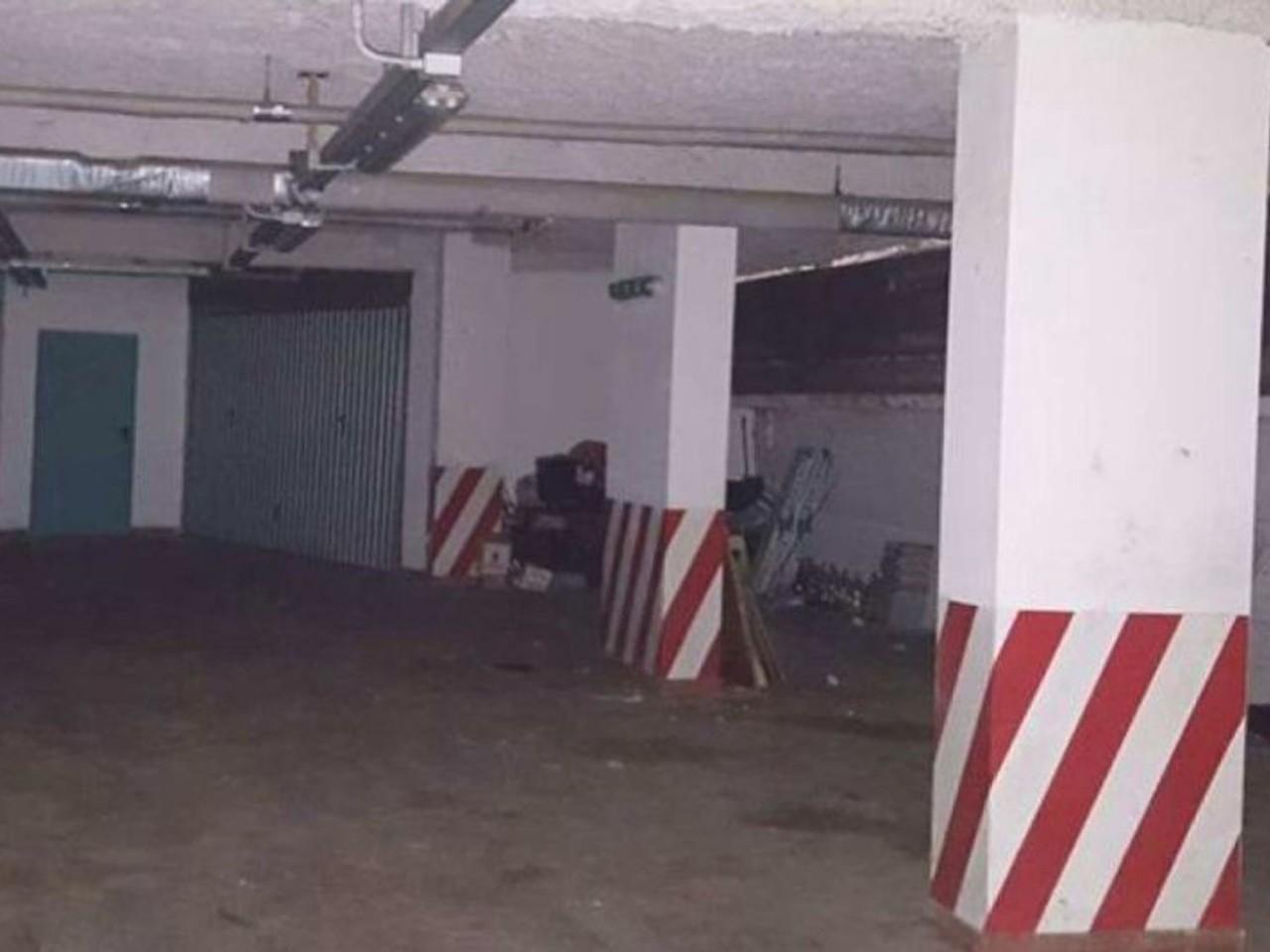 Posto auto in vendita a Roma