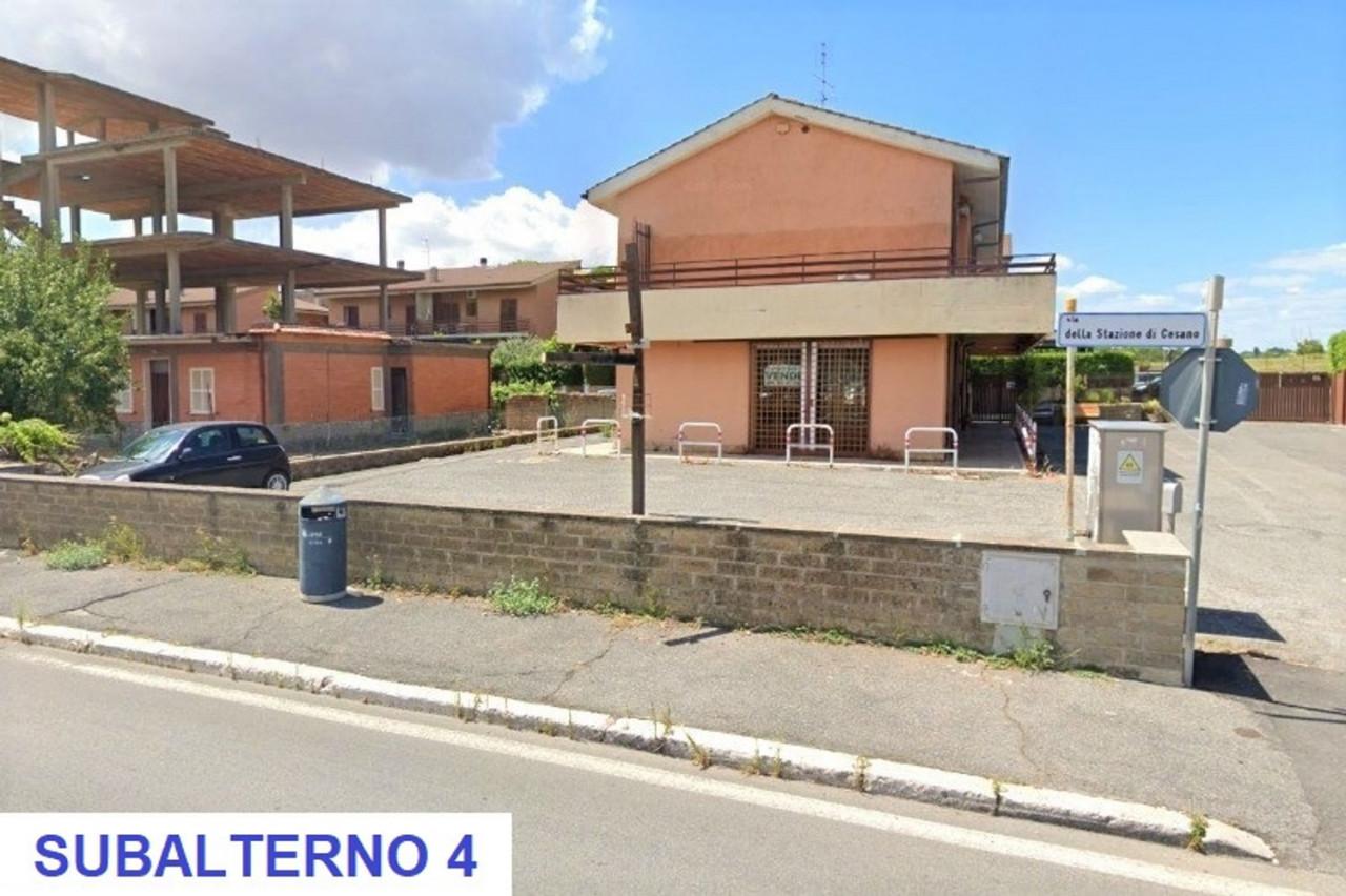 Posto auto in vendita a Roma