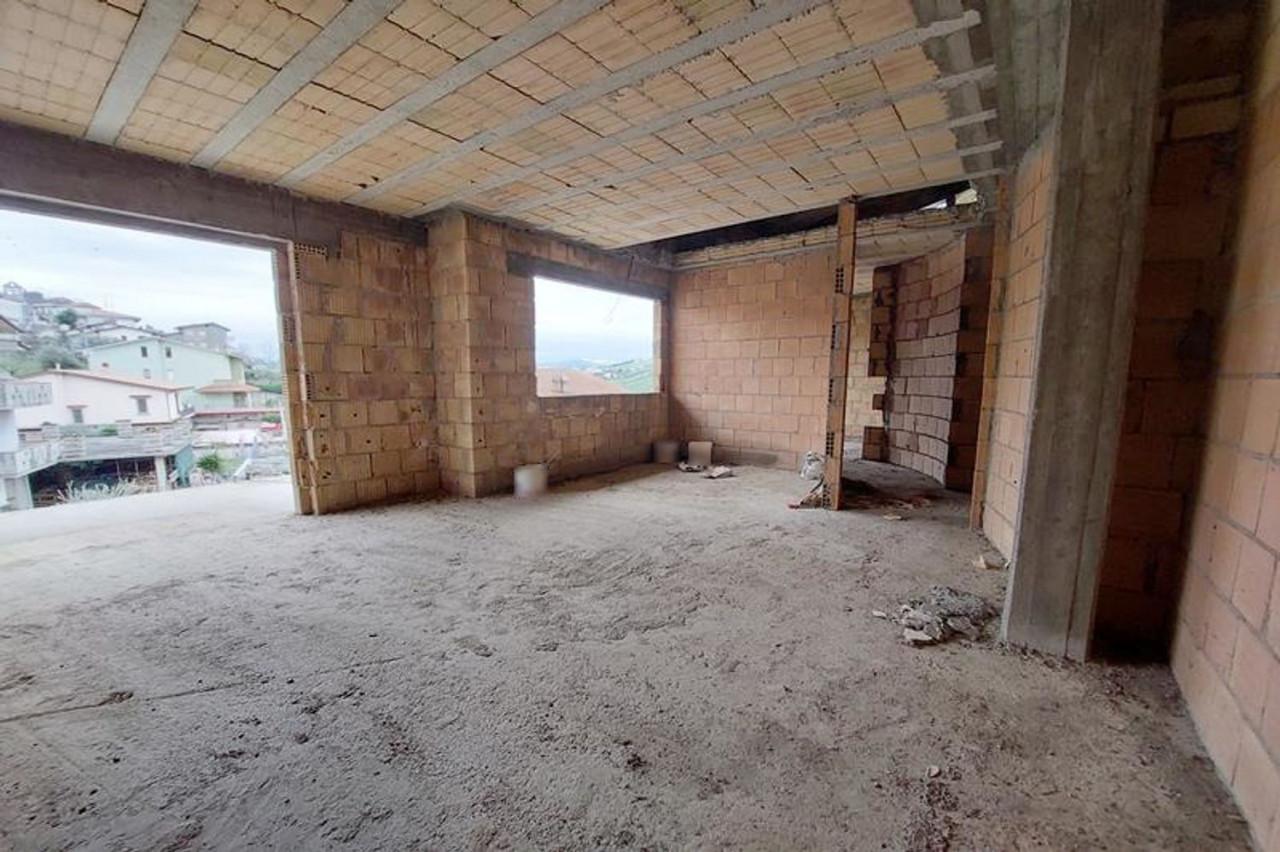 Appartamento in vendita a Notaresco