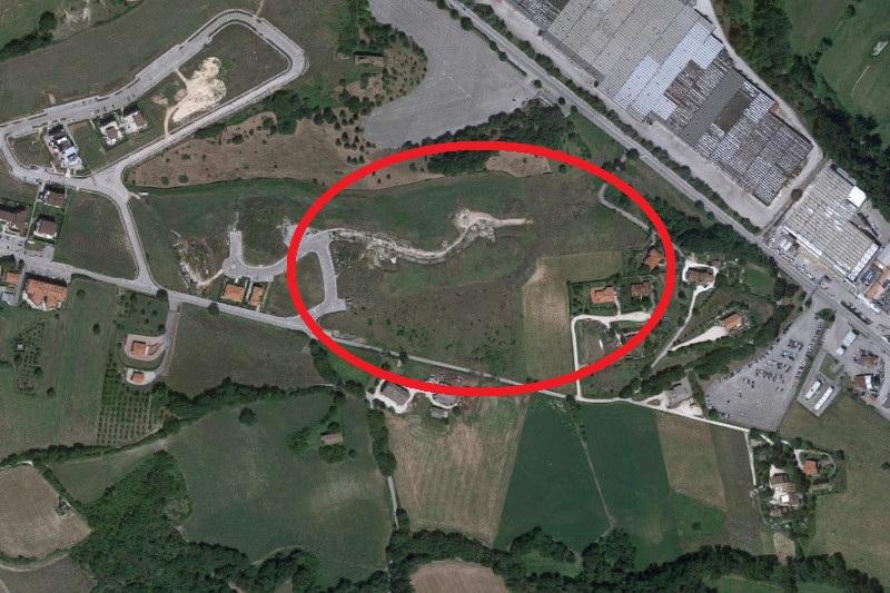 Terreno edificabile residenziale in vendita a Fabriano